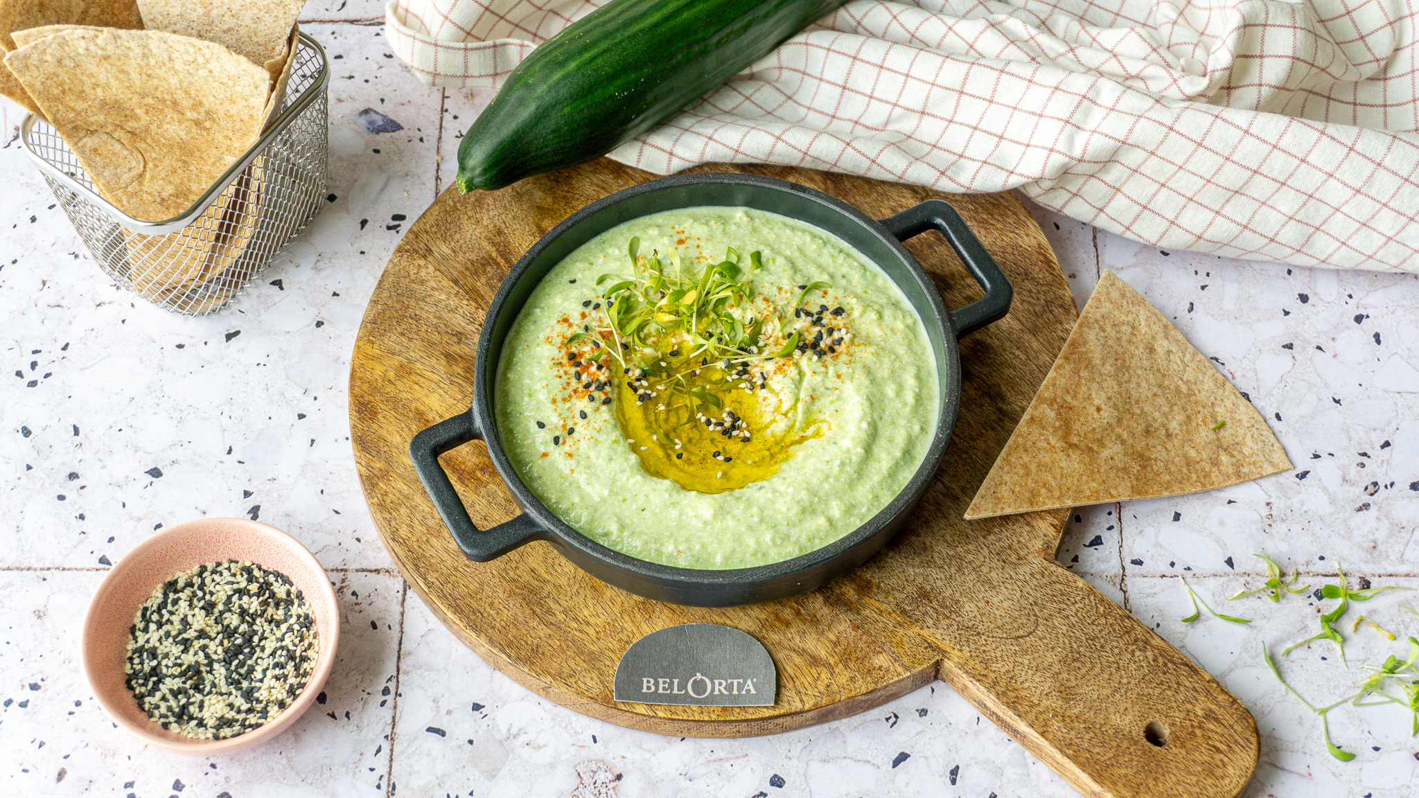 Whipped feta met geroosterde venkel, selder en frisse salsa | BelOrta